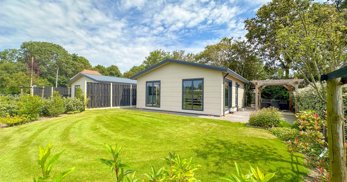 Rent Chalet in the countryside in Heiloo - North Holland for 4 persons ...